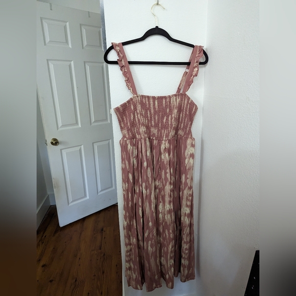 torrid | Dresses | Bnwt Torrid Rose Bleached Smocked Midi Dress | Poshmark